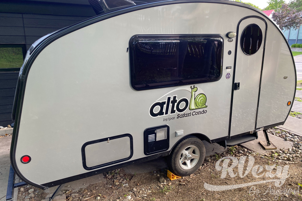 Safari Condo F1743 Roulotte Ultra Légère (1700lbs, possible avec quasi ...